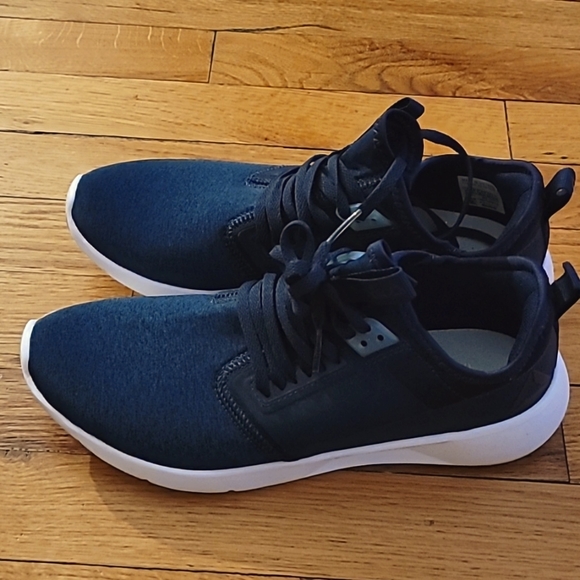 Reebok | Shoes | Blue Reebox Sneakers Women Size 9 | Poshmark